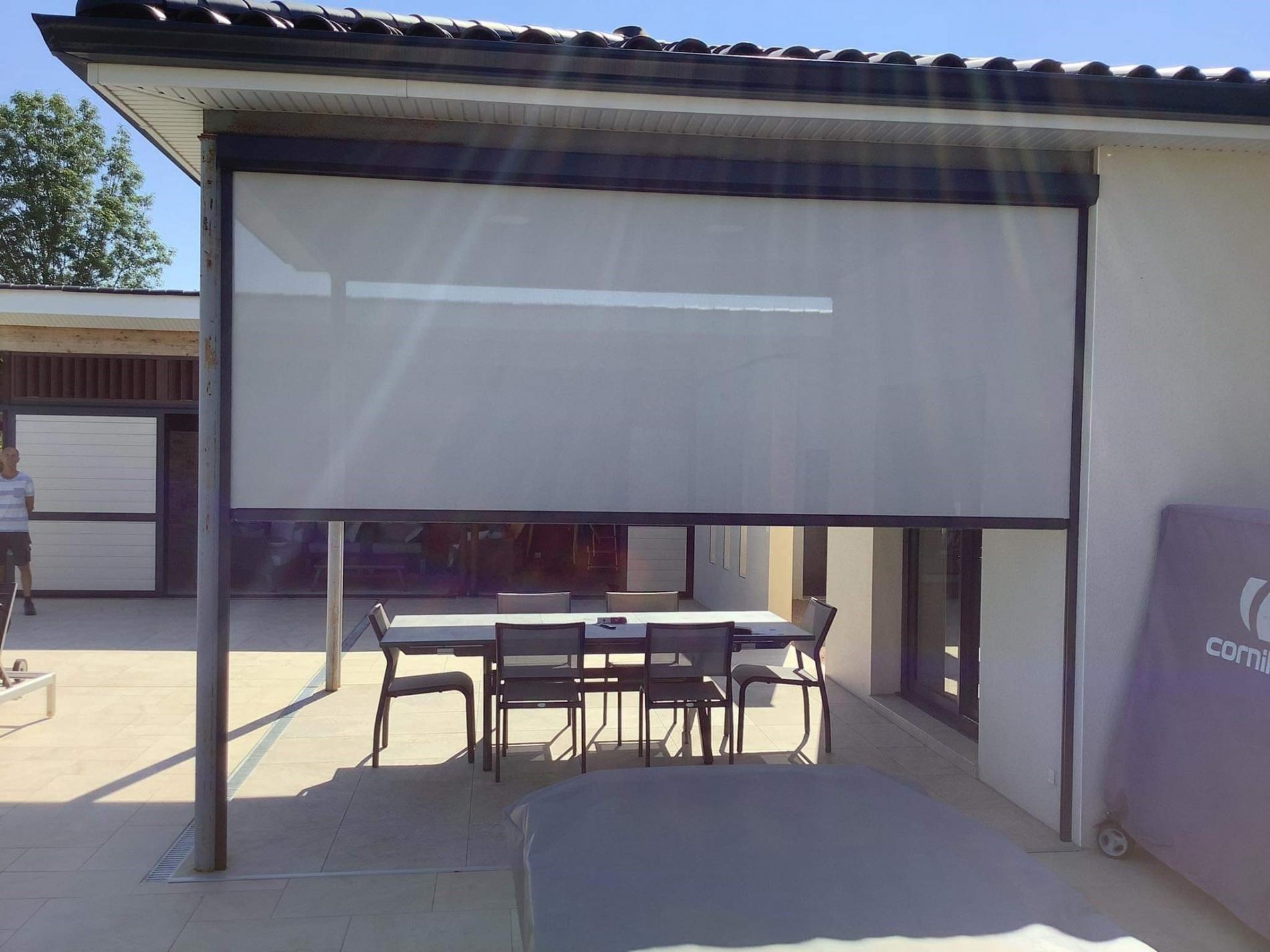 Stores screen zip | Champié